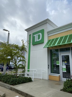 TD BANK - Updated July 2025 - 3785 N Federal Hwy, Oakland Park, Florida ...