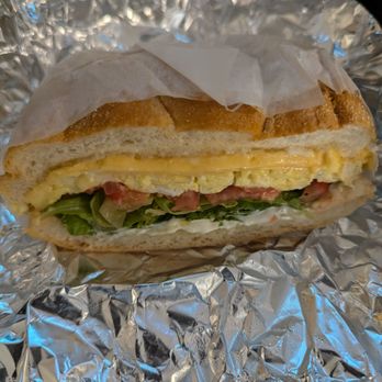 HELLO DELI - Updated December 2025 - 110 Photos & 185 Reviews - 213 W ...