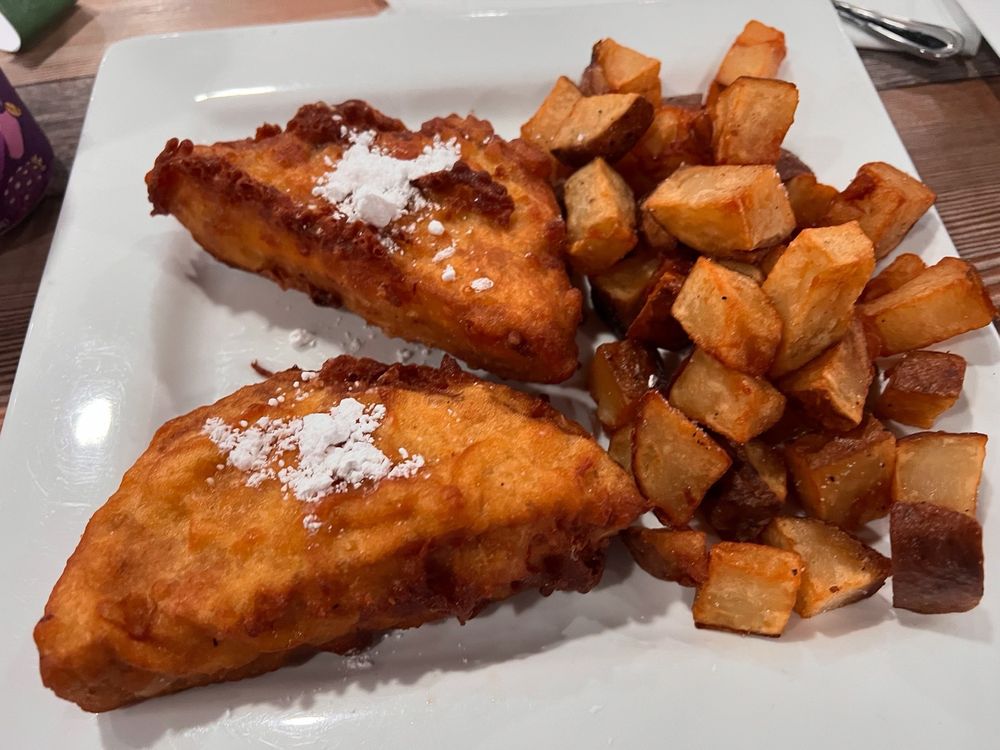 LAMBEAU’S SPORTS BAR & GRILL - Updated December 2025 - 114 Photos & 83 ...