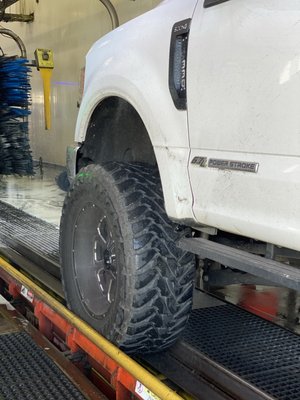 LEX BRODIE’S HILO EXPRESS CAR WASH - Updated September 2025 - 68 Photos ...