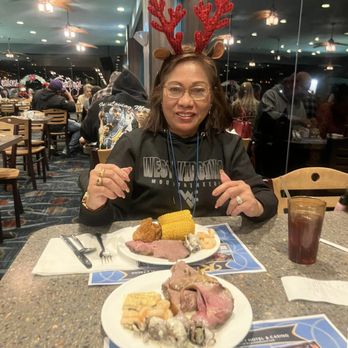 RIVERSIDE BUFFET - Updated June 2024 - 148 Photos & 192 Reviews - 1650 ...