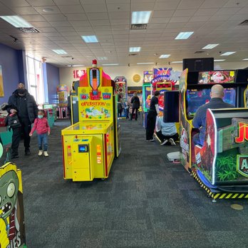 CHUCK E. CHEESE - Updated November 2025 - 47 Photos & 64 Reviews - 1120 ...
