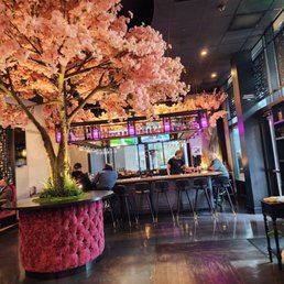 TEN SUSHI COCKTAIL BAR - Updated December 2024 - 2063 Photos & 1821 ...