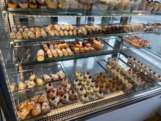 AMICO BAKERY - Updated December 2024 - 72 Photos & 22 Reviews - 2889 ...