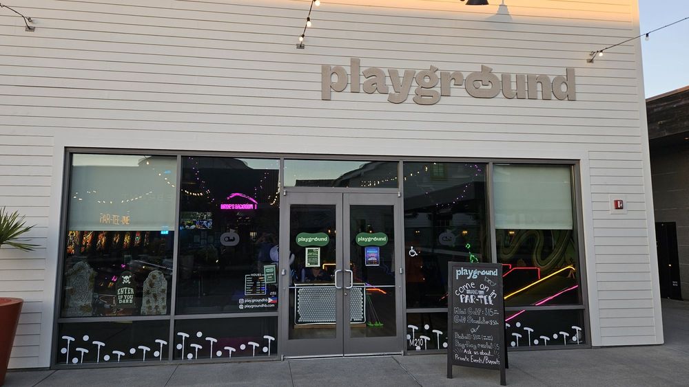 PLAYGROUND MINI GOLF - 49 Photos & 29 Reviews - 21010 E Pacific Coast ...