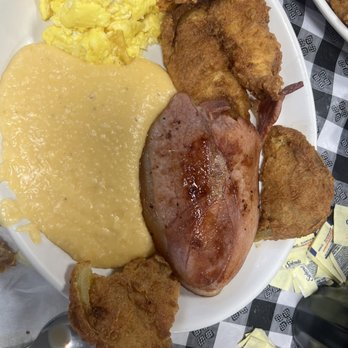 DEMITRIS RESTAURANT - Updated November 2024 - 148 Photos & 156 Reviews ...