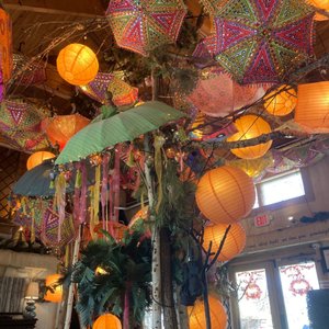 THE TREE HOUSE TAVERN & BISTRO - 1203 Photos & 611 Reviews - American ...