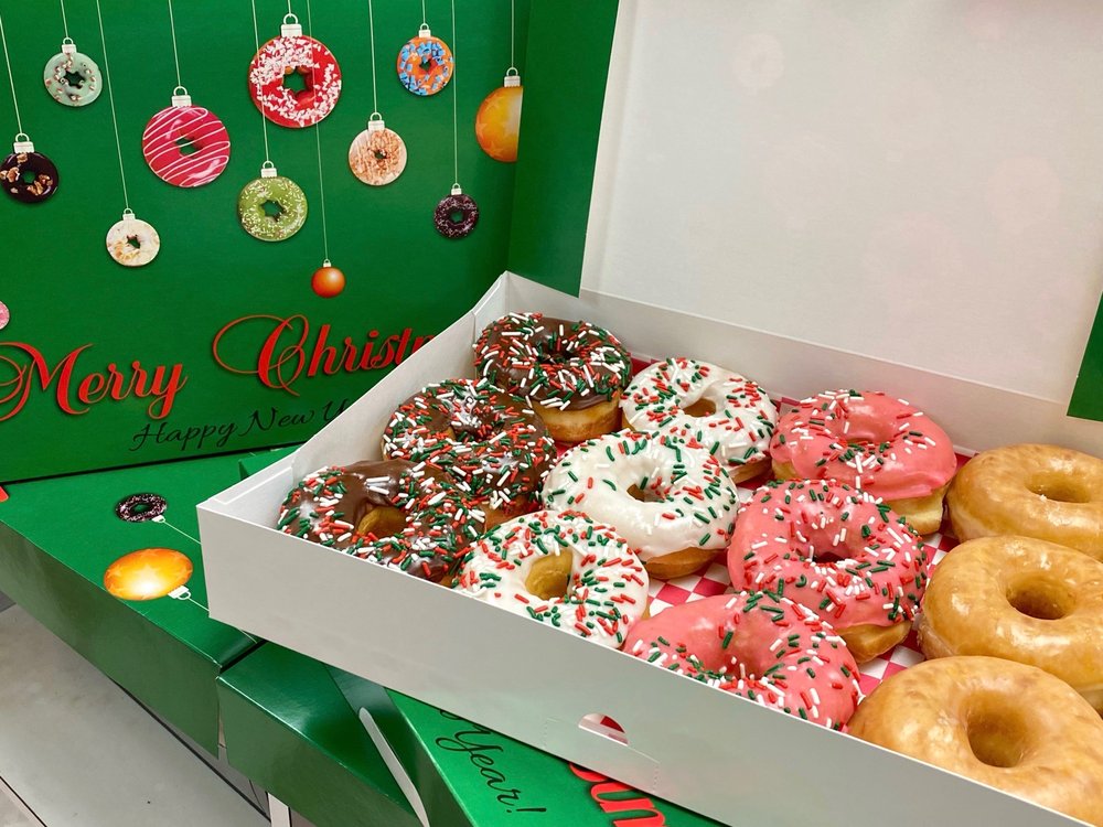 DONUT PALACE GREENWOOD - Updated September 2025 - 43 Photos - 500 W ...