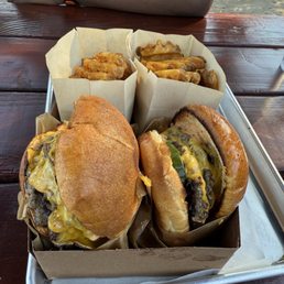 GAMI BURGER - Updated September 2025 - 153 Photos & 97 Reviews - 5093 ...
