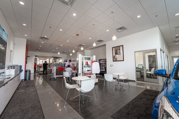 RUSS DARROW KIA OF WAUWATOSA - Updated February 2026 - 59 Photos & 90 Reviews - 1901 N Mayfair ...