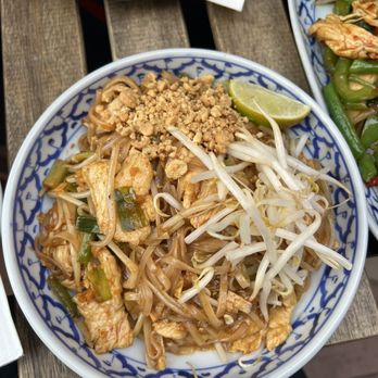 GLUR THAI - Updated July 2024 - 660 Photos & 328 Reviews - 144 W 19th ...