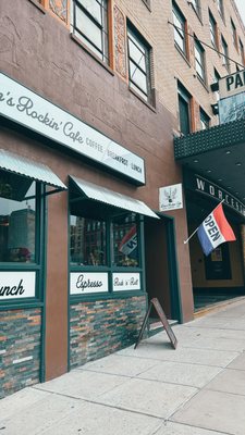 DAN’S ROCKIN’ CAFE - Updated August 2025 - 19 Photos - 255 Main St ...