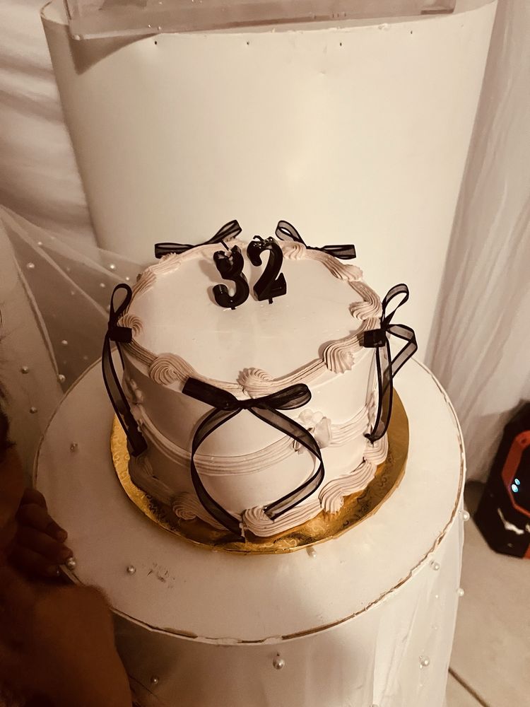 KARLA’S CAKES - Updated August 2025 - 139 Photos & 18 Reviews - 1512 E ...