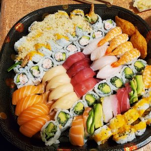 YONGE SUSHI - Updated July 2024 - 124 Photos & 108 Reviews - 3187 Yonge ...
