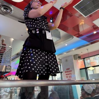 ED DEBEVIC’S - Updated May 2025 - 557 Photos & 375 Reviews - 159 E Ohio ...