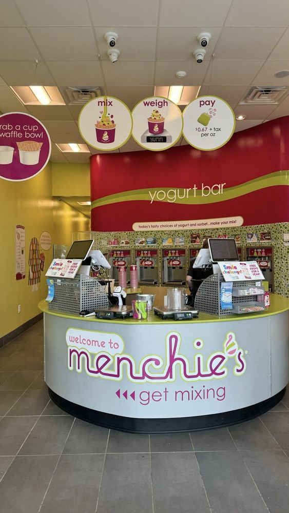 MENCHIE’S FROZEN YOGURT - Updated October 2025 - 20 Photos & 13 Reviews ...