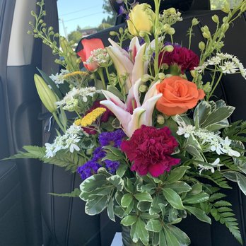 FLOWER OUTLET - Updated December 2025 - 43 Reviews - 219 Mt Hermon Rd ...