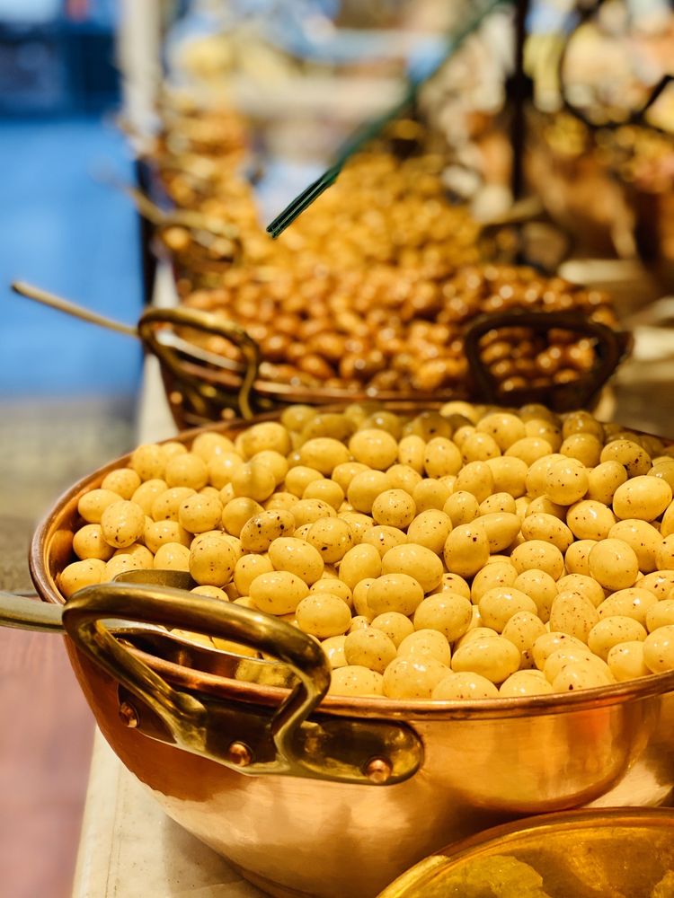 LE BELGIQUE GOURMANDE - 21 Photos - Rue de la Colline 9, Bruxelles ...