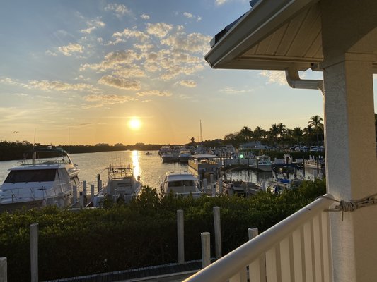 LIGHTHOUSE WATERFRONT RESTAURANT - 236 Photos & 318 Reviews - 14301 ...