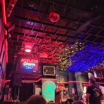 JV’S RESTAURANT - Updated October 2025 - 113 Photos & 109 Reviews ...