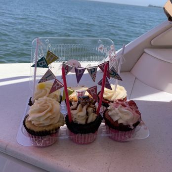 COCO’S LIP SMACKING CUPCAKES - Updated April 2025 - 131 Photos & 83 ...