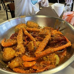 THE CRAWFISH GUY - Updated October 2024 - 373 Photos & 488 Reviews ...
