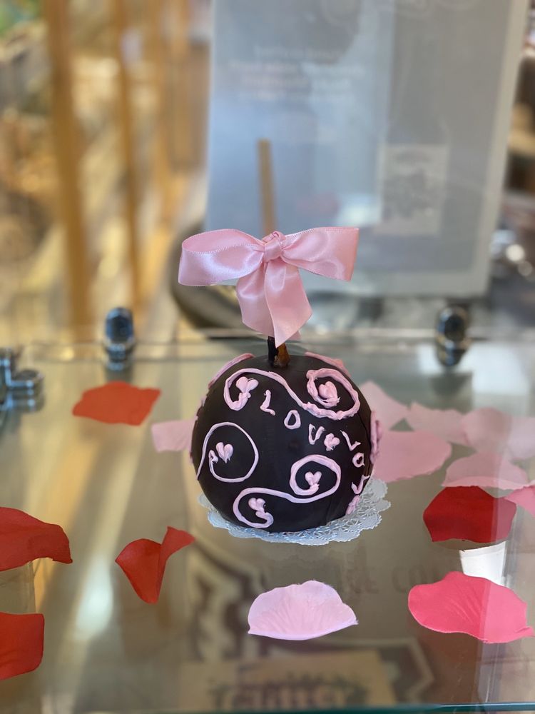 ROCKY MOUNTAIN CHOCOLATE FACTORY - Chocolatiers & Shops at 303 Memorial ...