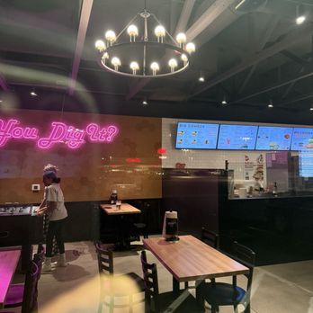 BIG CHICKEN - Updated January 2026 - 101 Photos & 116 Reviews - 444 E ...