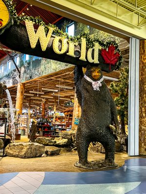 BASS PRO SHOPS - Updated December 2025 - 130 Photos & 50 Reviews - 1 ...