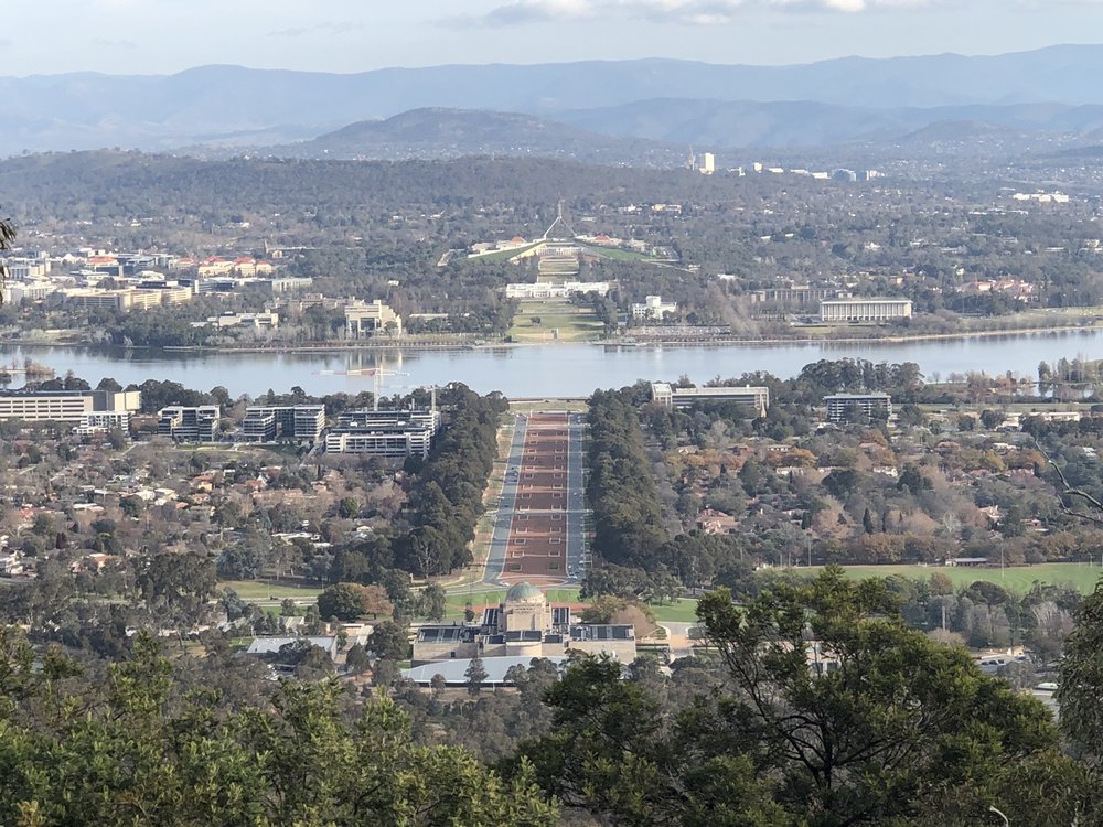 MOUNT AINSLIE LOOKOUT - Mt Ainslie Dr, Canberra Australia Capital ...