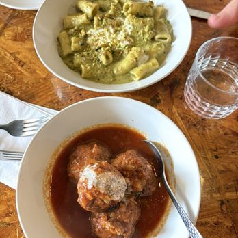 MAMASAMAS RESTAURANT - Updated September 2025 - 162 Photos & 83 Reviews ...