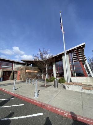 SAN LEANDRO PUBLIC LIBRARY - Updated December 2025 - 35 Photos & 46 ...