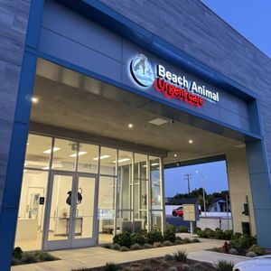 LOVE ANIMAL HOSPITAL AND URGENT CARE - Updated June 2025 - 39 Photos ...