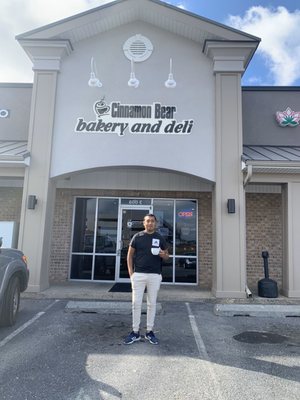 CINNAMON BEAR BAKERY & DELI - 150 Photos & 148 Reviews - 600 University ...