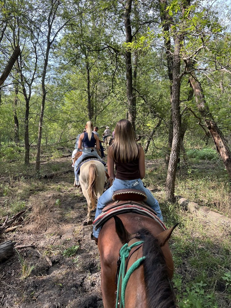 BROKEN BOW RANCH - Updated October 2025 - 45 Photos - 63 Reviews - 1755 ...