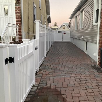 THE REAL FENCE - Updated June 2025 - 44 Photos - 74 Garside St, Newark ...