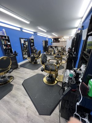 HALL OF FAME BARBER SHOP - Updated December 2025 - 10 Photos - 62 W ...