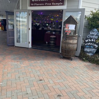 CAROUSEL TAFFY - Updated January 2025 - 105 Photos & 92 Reviews - 845 ...