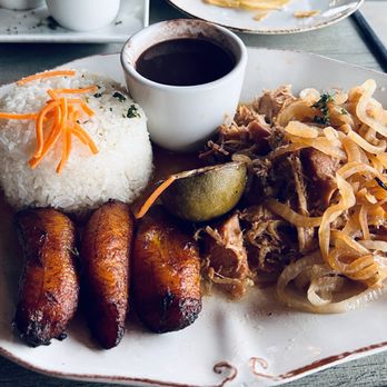 ISLA CUBAN-LATÍN KITCHEN & RUM BAR - Updated August 2024 - 3233 Photos ...