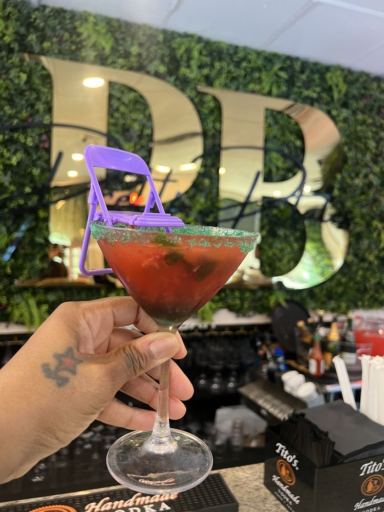 PRETTI PLATES CATERING & CARRYOUT - Updated October 2024 - 37 Photos ...