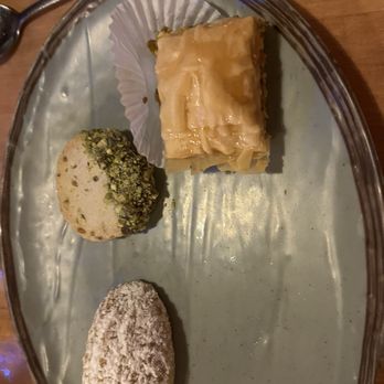 LIBANAIS SWEETS AND RESTAURANT - Updated December 2025 - 693 Photos ...