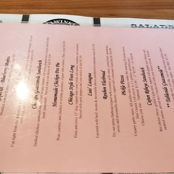 BULLWINKLES AT THE GALLERIA - Updated July 2025 - 77 Photos & 68 ...