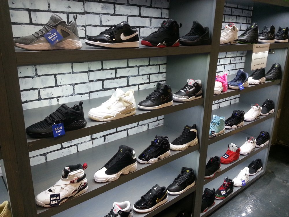 SHIEKH SHOES - Updated January 2026 - 29 Photos - 1000 W Oaks Mall ...
