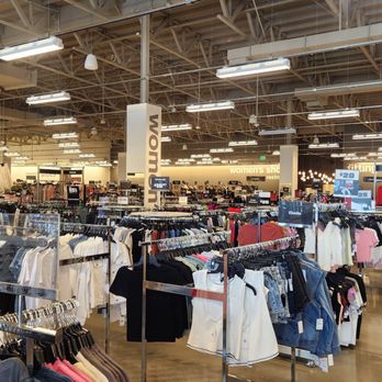 NORDSTROM RACK - Updated October 2025 - 118 Photos & 10 Reviews - 2660 ...