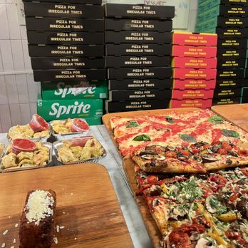 UNREGULAR PIZZA - Updated August 2024 - 578 Photos & 292 Reviews - 135 ...