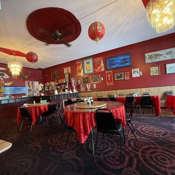 PINEAPPLE RESTAURANT - Updated February 2025 - 52 Photos & 99 Reviews ...