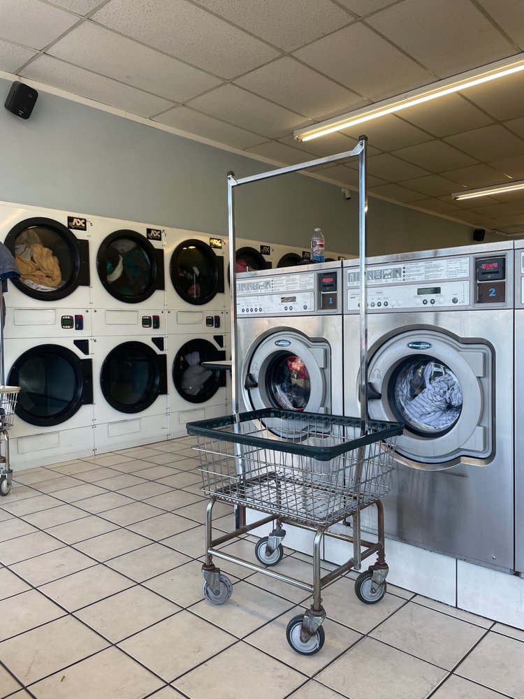 CLEAN PEOPLE COINLESS LAUNDRY - Updated December 2025 - 43 Photos & 149 ...