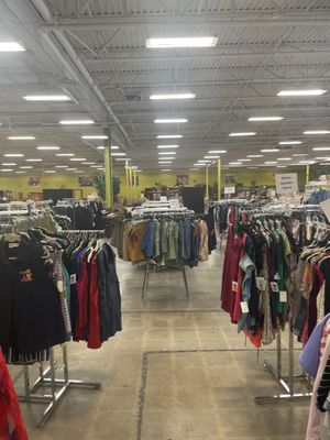 SUNSHINE ACRES THRIFT STORE - Updated August 2025 - 3003 W Apache Trl ...