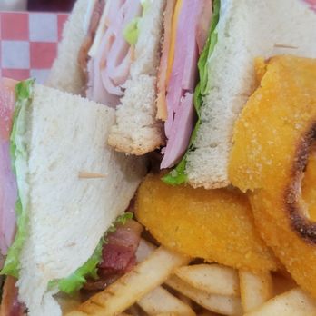 YELLOW BASKET BURGERS - Updated May 2025 - 183 Photos & 308 Reviews ...