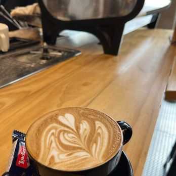 SIMPLE MERCHANT COFFEE - Updated July 2024 - 48 Photos & 42 Reviews ...